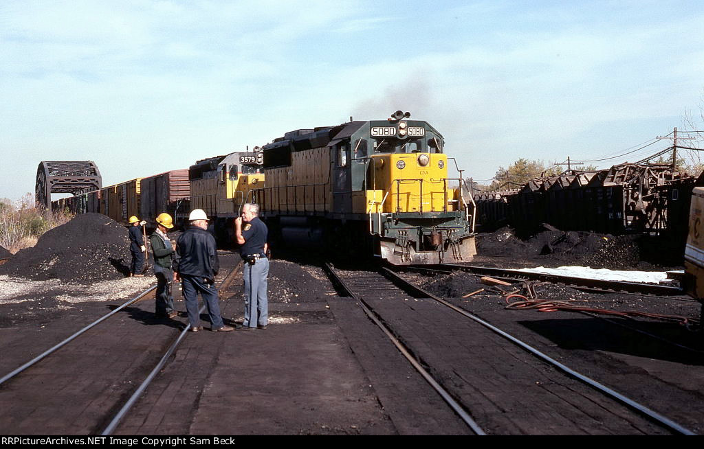 CNW 5080 and UP 3579